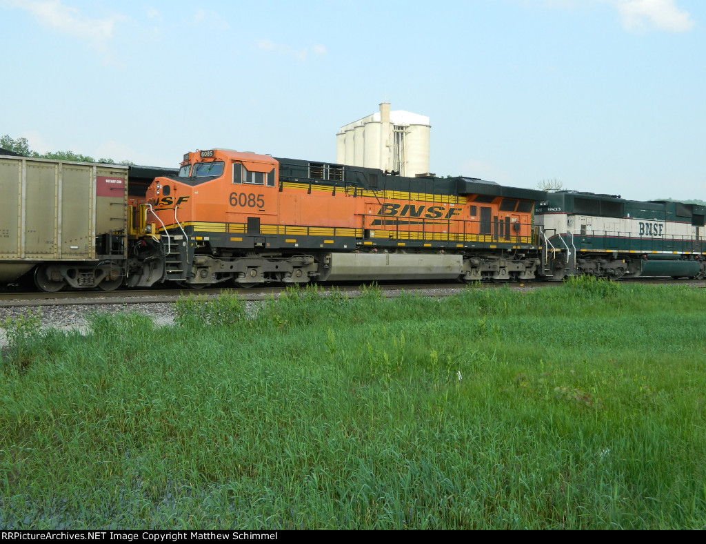 BNSF 6085